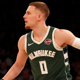 Donte DiVincenzo - Career in Shirts